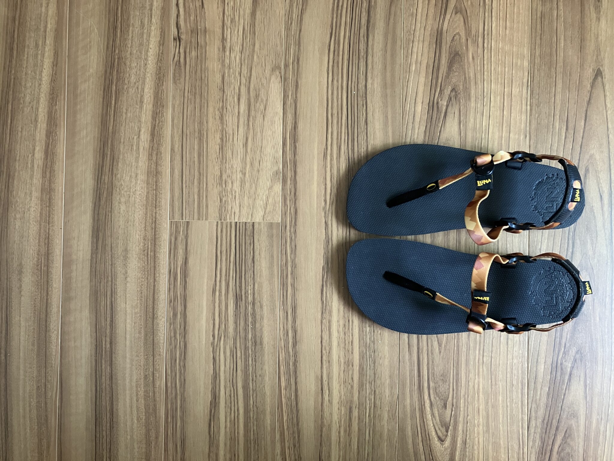 ルナサンダル（LUNA SANDALS Mono Winged Edition）―― ベアフットランニングをはじめました | Green